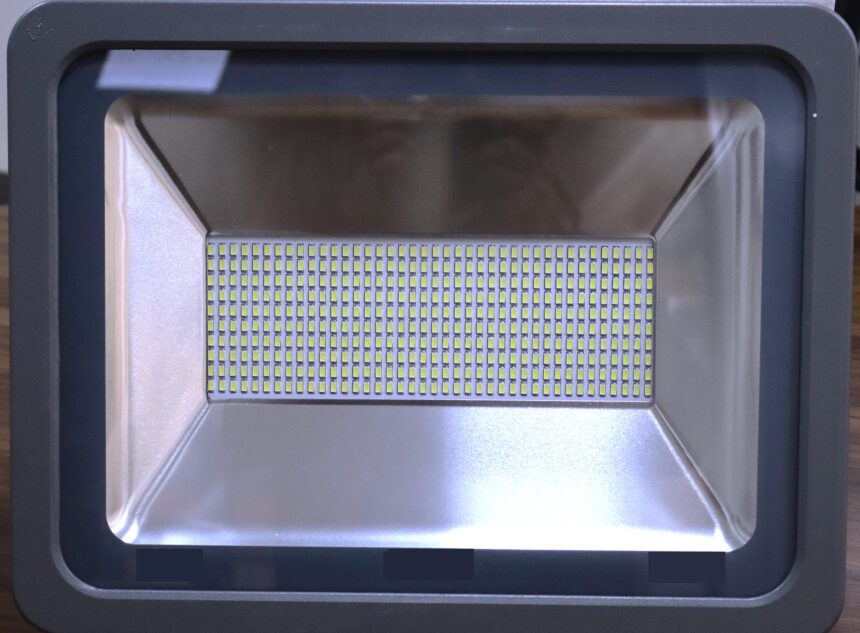 LED SMD Flood Light 150 Watt - Yanvisolar